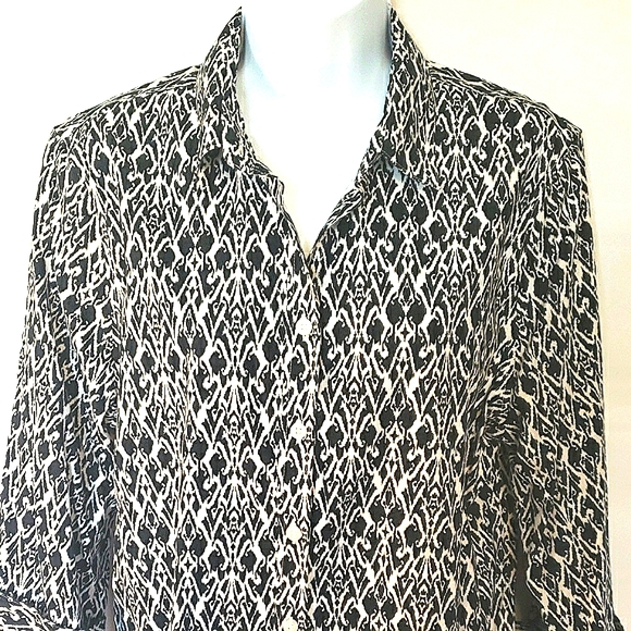 Chico's | Tops | Chicos Black And White 34 Sleeve Notched Collar Shirt ...
